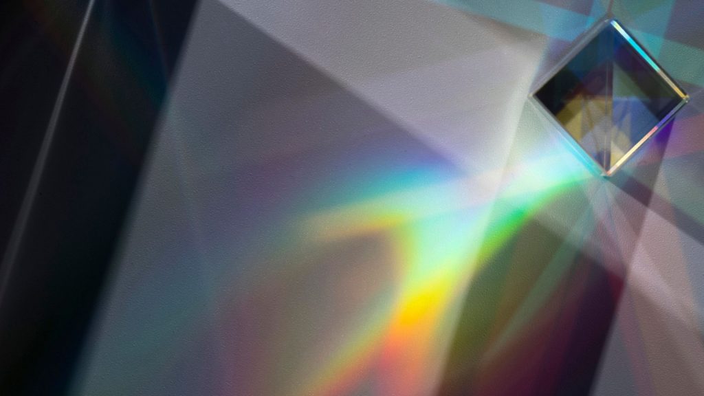 Flat Optical Mirror for Optics Applications